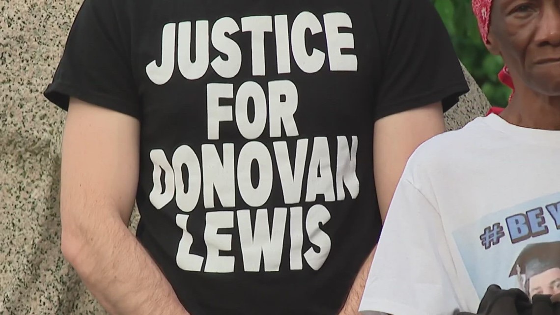 Family, supporters of Donovan Lewis gather to honor his 21st birthday ...