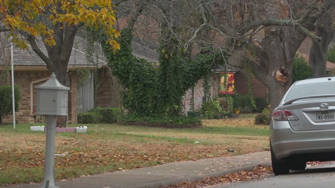 DeSoto police shooting: New details after officer shot man wielding ...