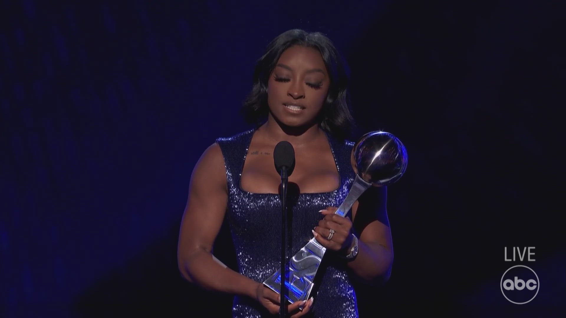 Simone Biles shines at ESPYS with top awards | weareiowa.com