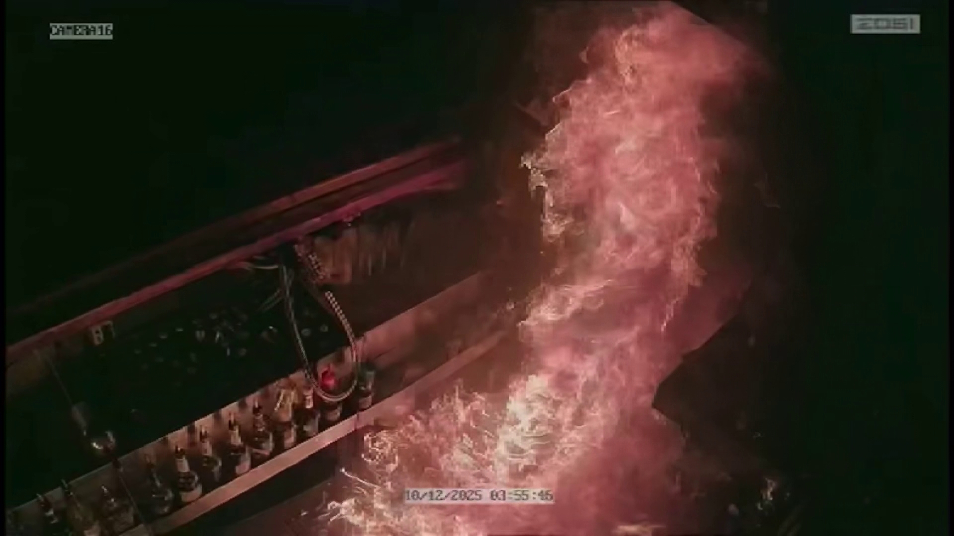 Video: Arson suspect douses restaurant with gas, lights it on fire ...