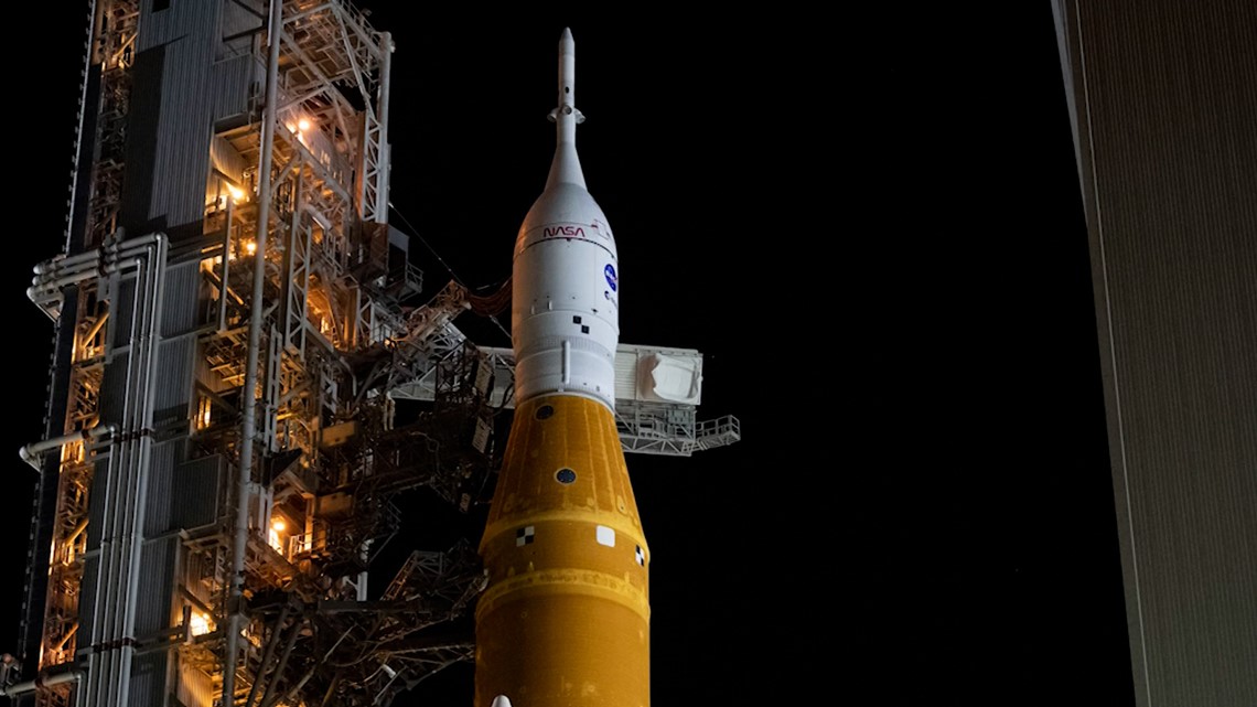 SLS future in doubt - Boeing issues layoff notices | rocketcitynow.com