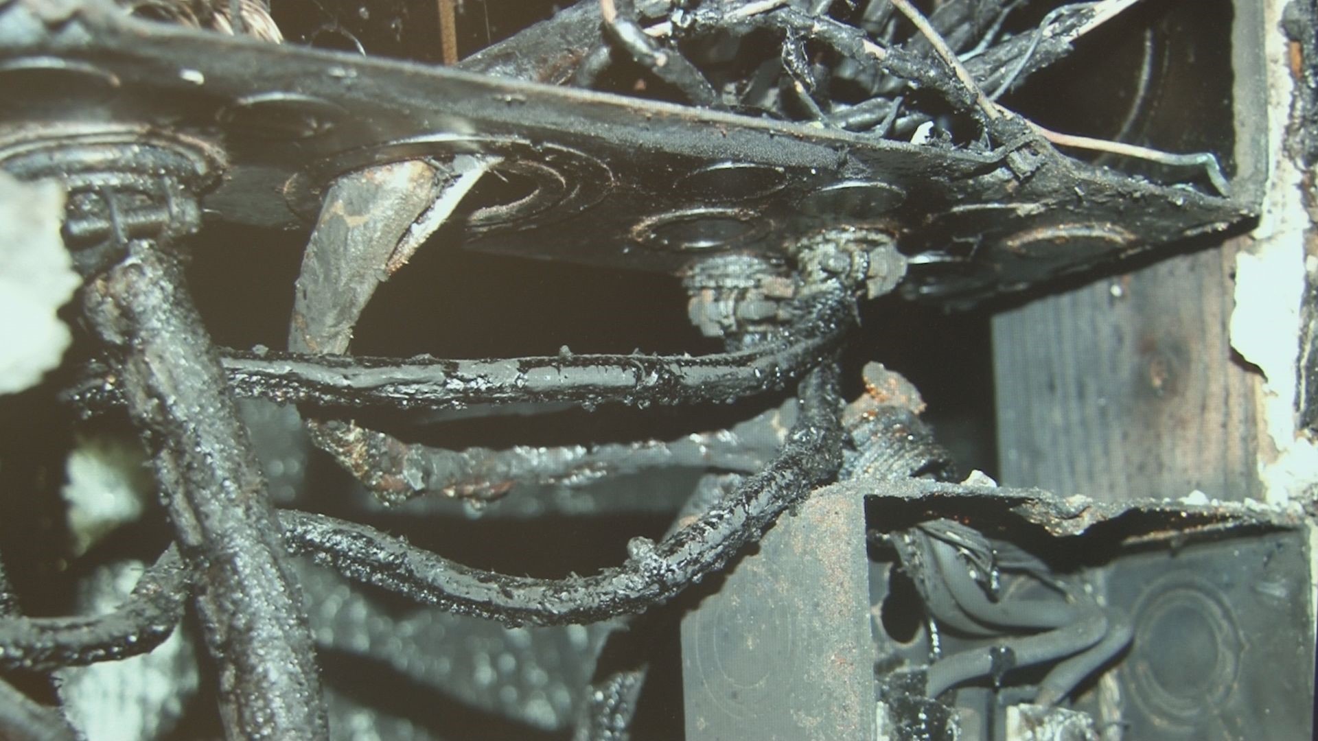 Inside The Deadly Summit Ave. Apartment Fire: Official Report | 10tv.com