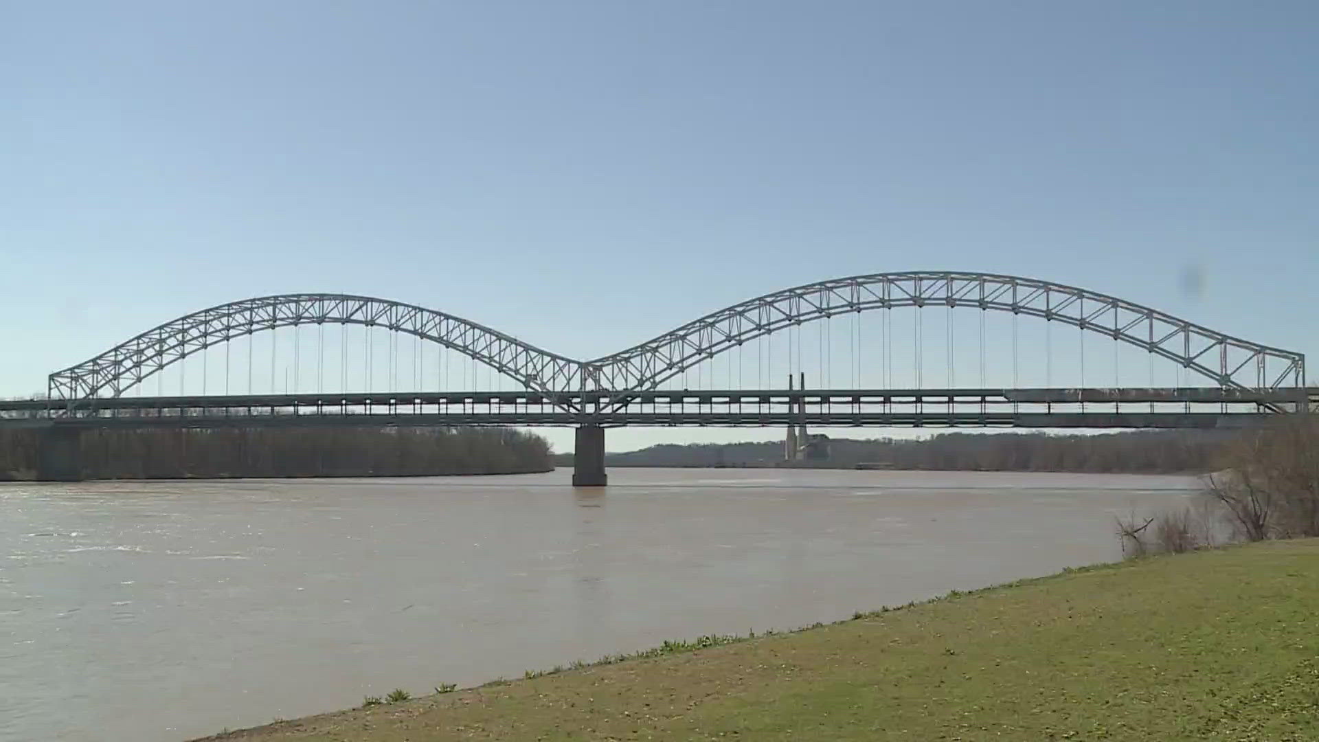 All lanes on both decks of Sherman Minton bridge open on weekdays ...