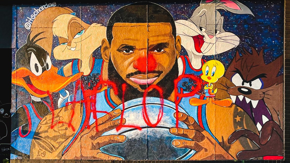 LeBron James ‘Space Jam’ mural vandalized in Akron | 10tv.com