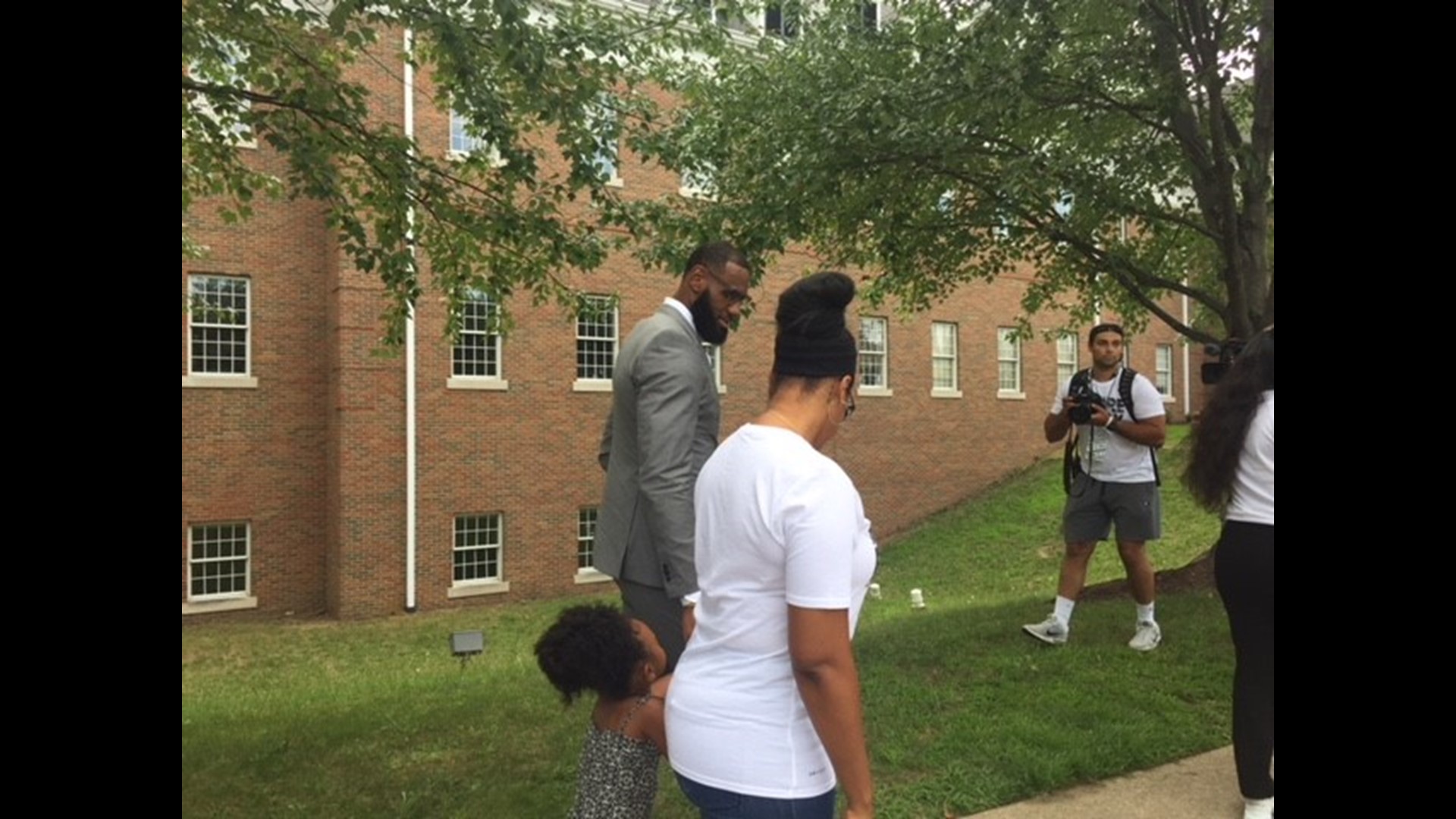 LeBron James' I PROMISE School opens in Akron | wthr.com