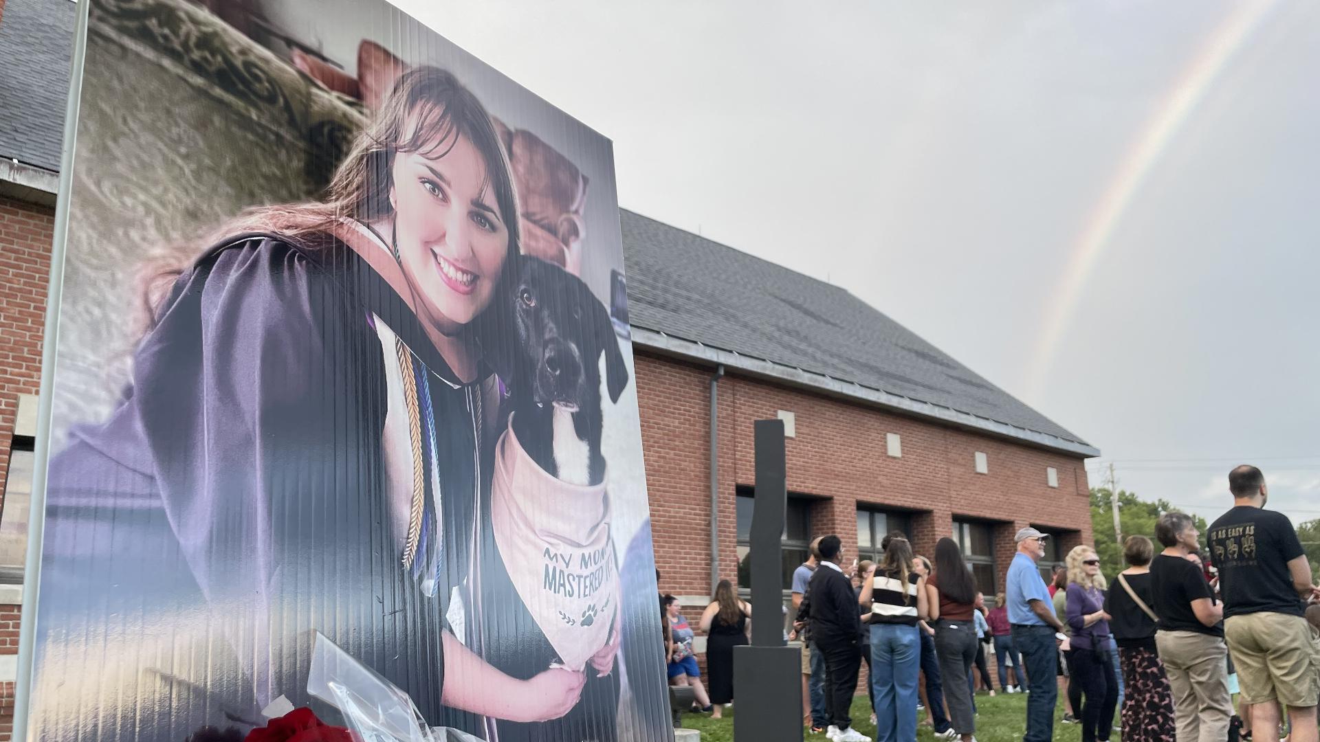 2 dead in shooting at Taco Bell drive-thru in Stow murder-suicide | wqad.com