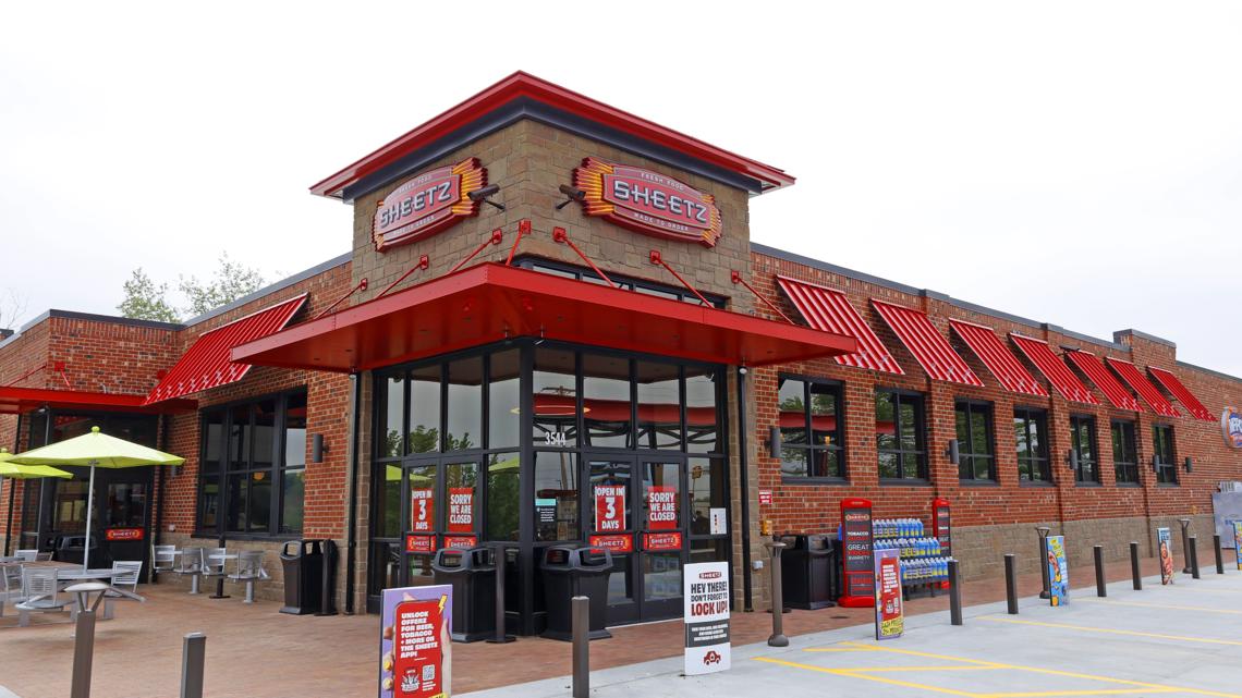 Sheetz lowers price of Unleaded 88 gas | fox43.com