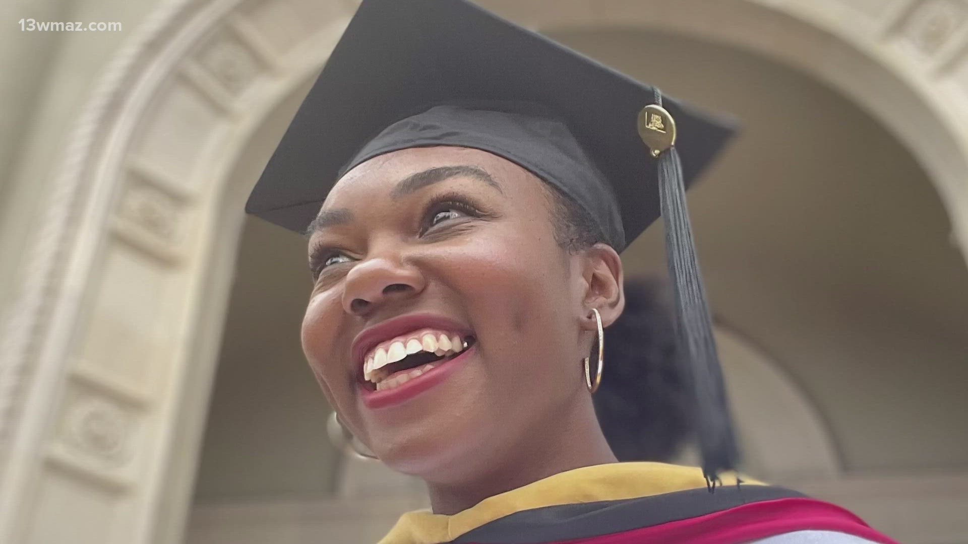 Macon college grad writes of wreck that killed mother, sister | 10tv.com