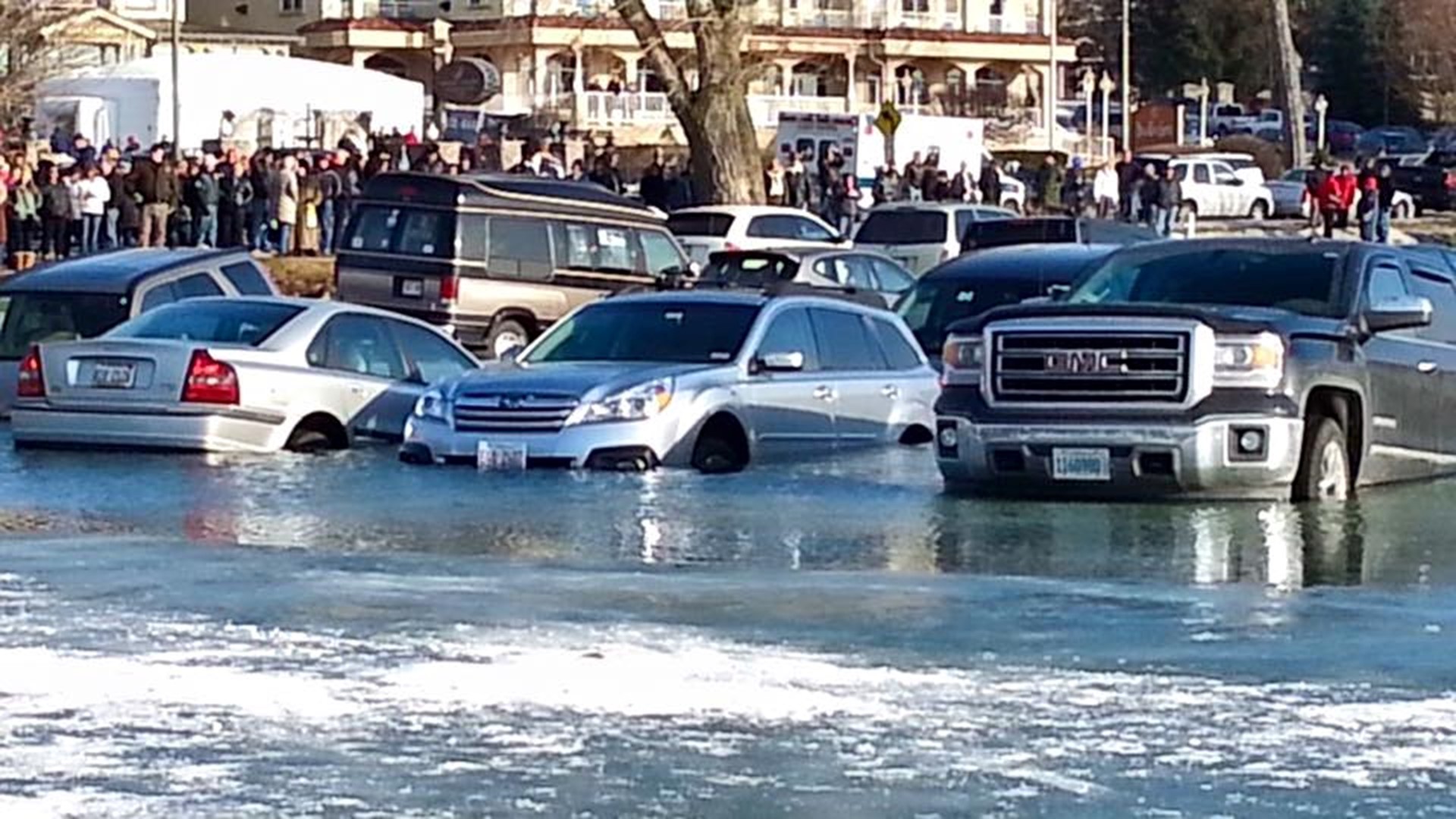 Oops! Cars show why you should never park on a frozen lake | wnep.com