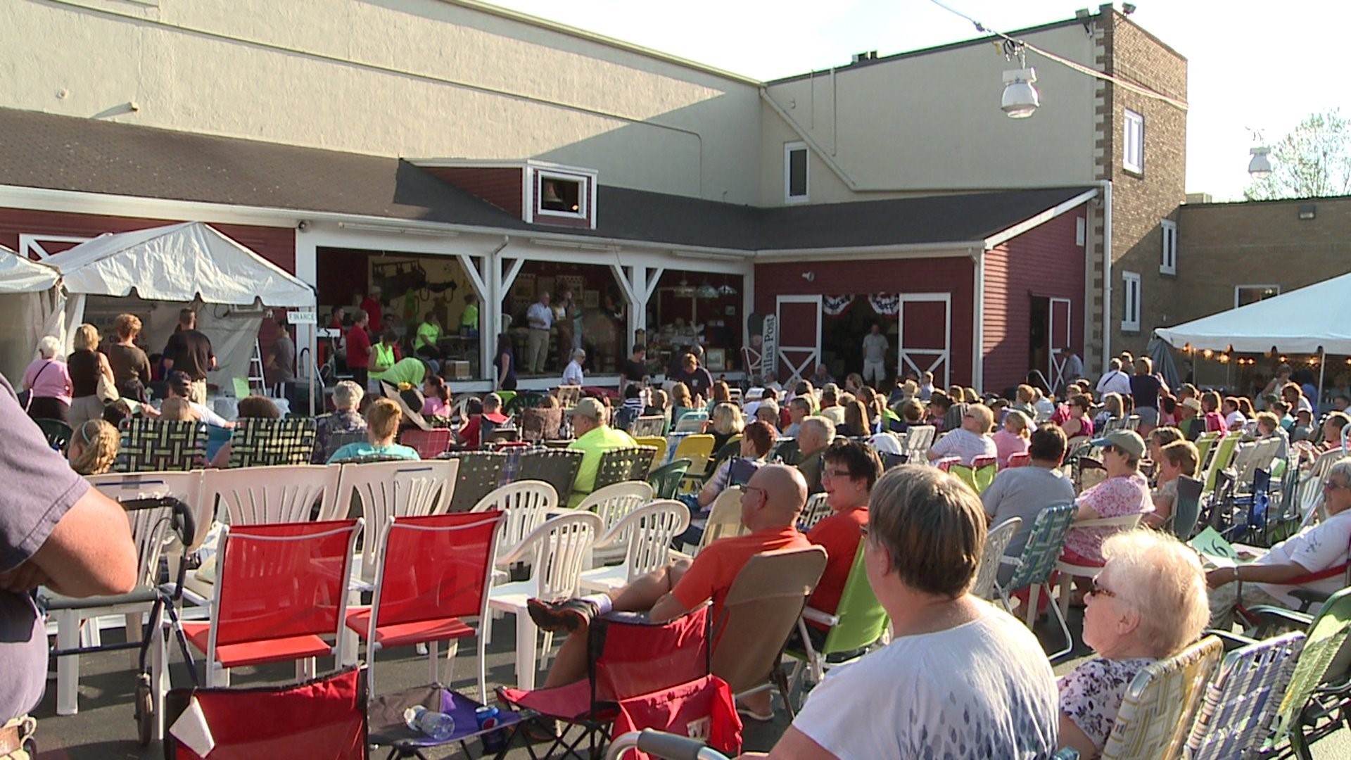 69th Back Mountain Memorial Library Auction Back In Business | wnep.com