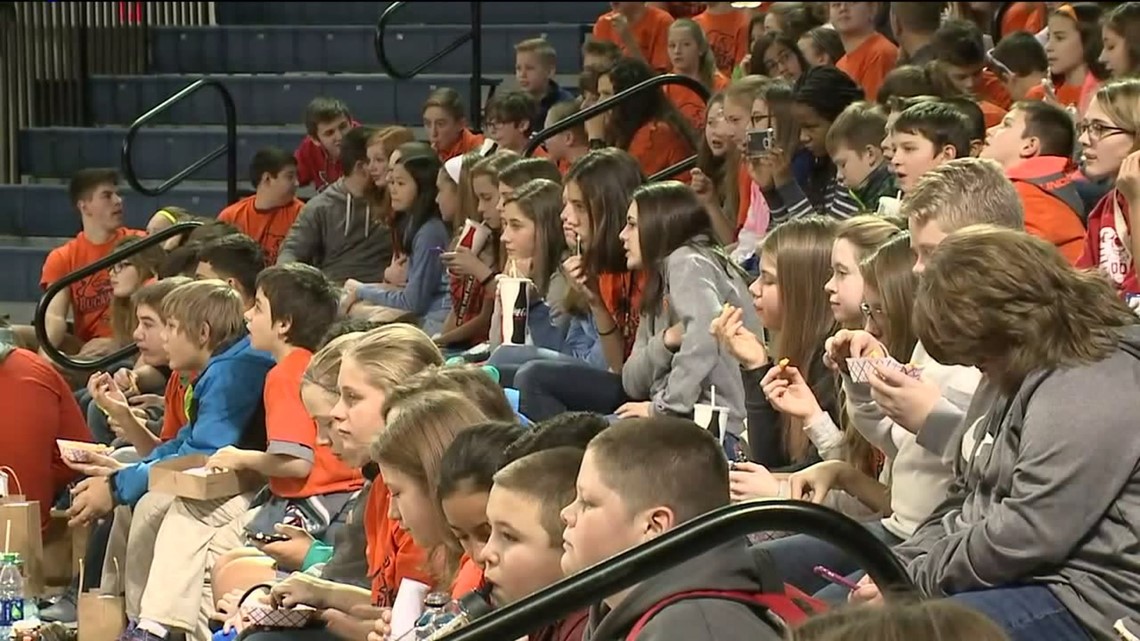 Student Athletes Talk to Kids About Bullying | wnep.com