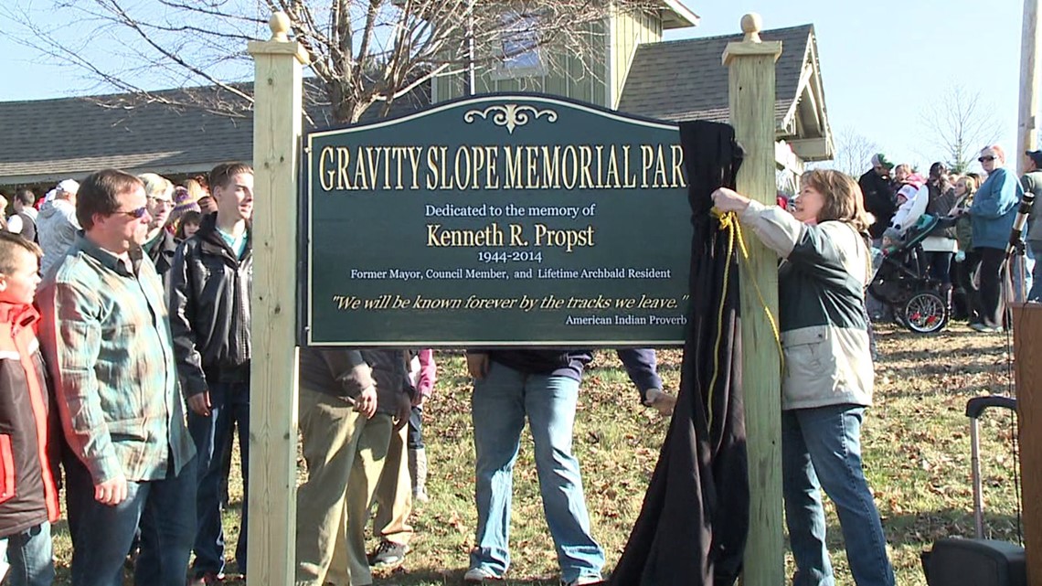 Archbald Dedicates Train Station to Former Mayor | wnep.com