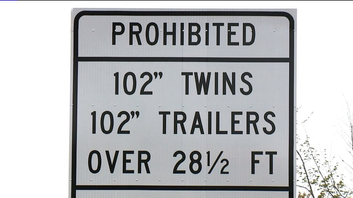 Tractor Trailer Ban Signs Installed on Route 93 | wnep.com