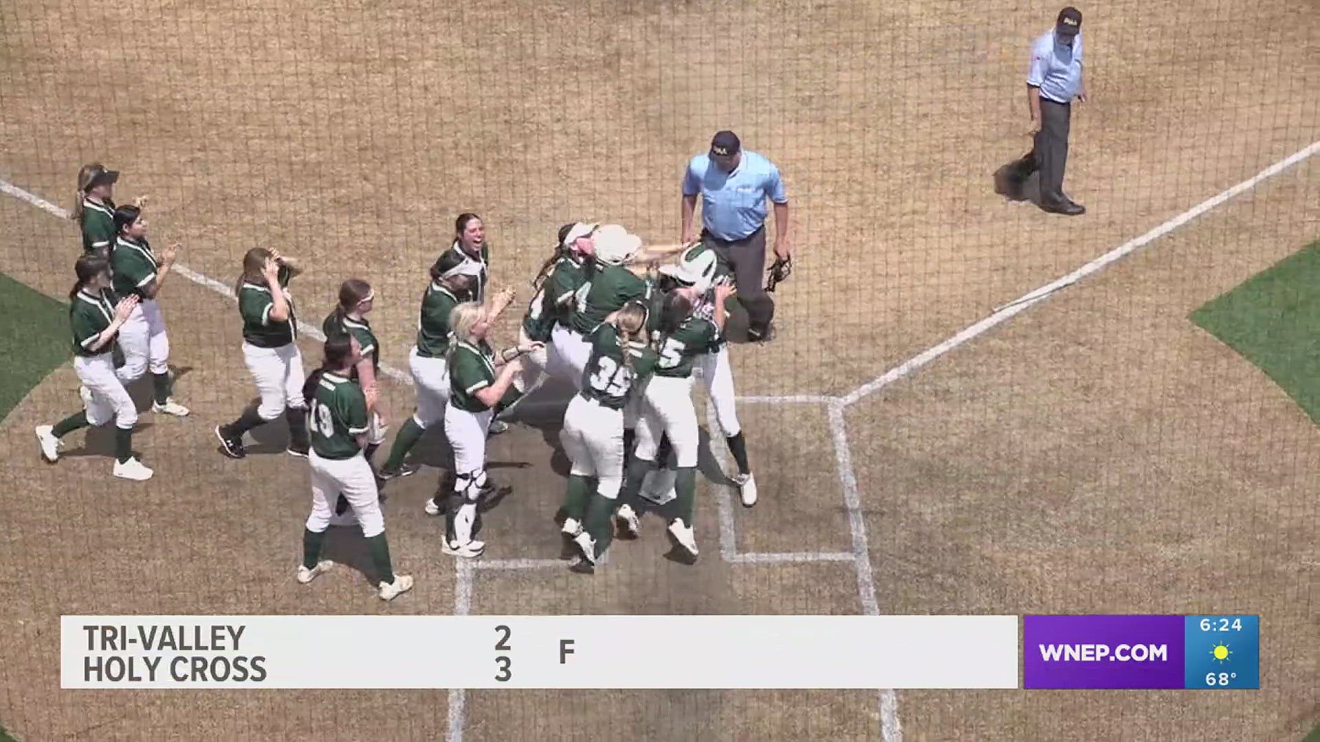 Holy Cross With The Walk-Off Homerun in the Bottom Of The 7th Inning ...