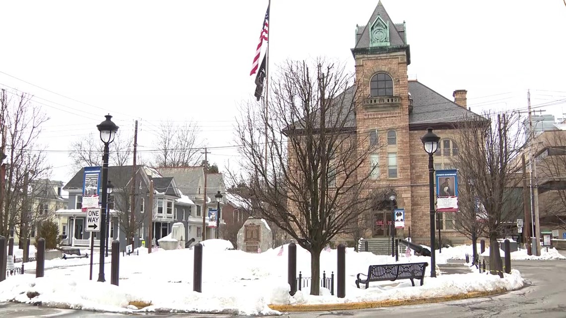 Preparing for WinterFest in downtown Stroudsburg | wnep.com