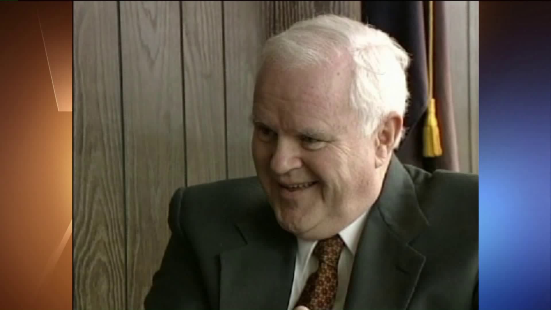 Former Congressman Joseph McDade Dies | wnep.com