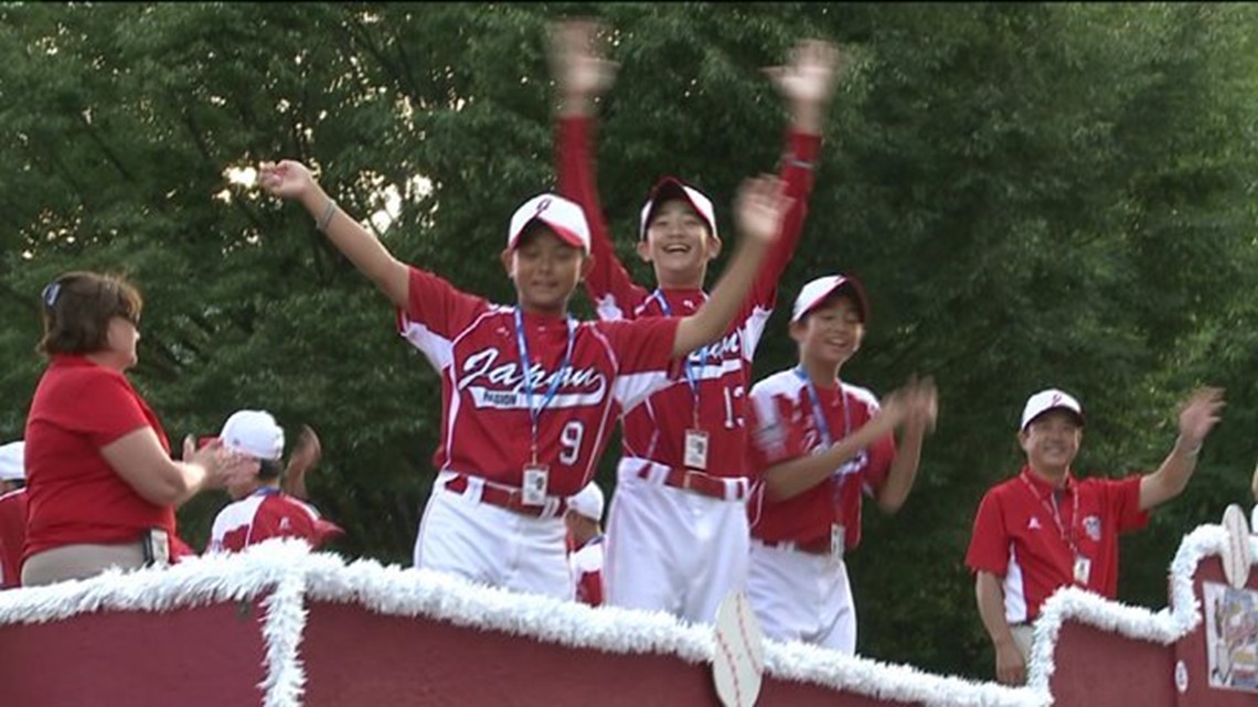 Grand Slam Parade Kicks Off Little League World Series | wnep.com