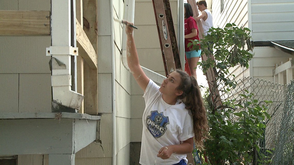 Volunteers Fix Up Homes, Neighborhoods | wnep.com