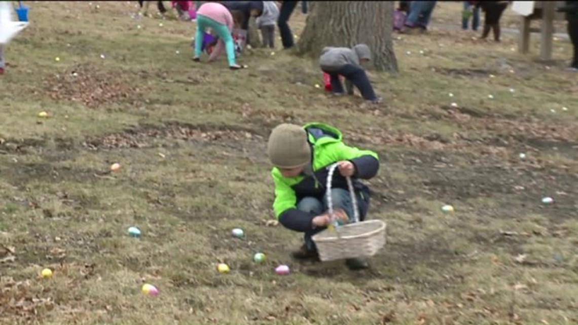 Hundreds of Kids Take Part in Greater Scranton Jaycees Annual Easter Egg Hunt | wnep.com