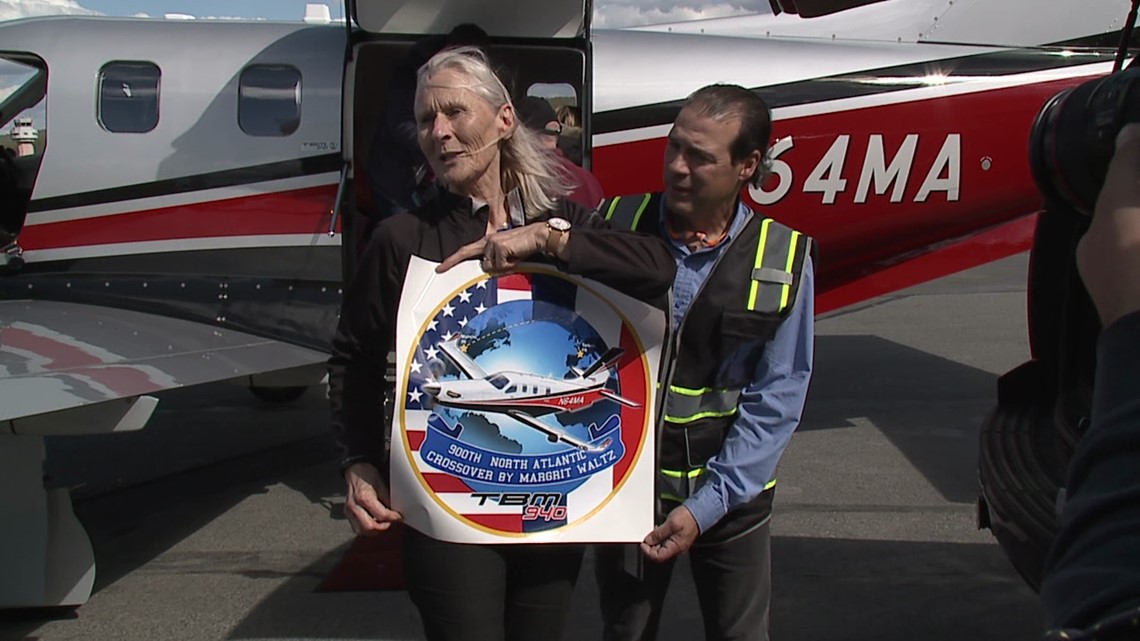 Pilot celebrates 900th transatlantic crossing | wnep.com
