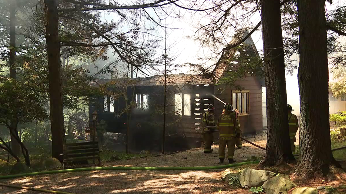 Fire destroys cabin in Poconos | wnep.com