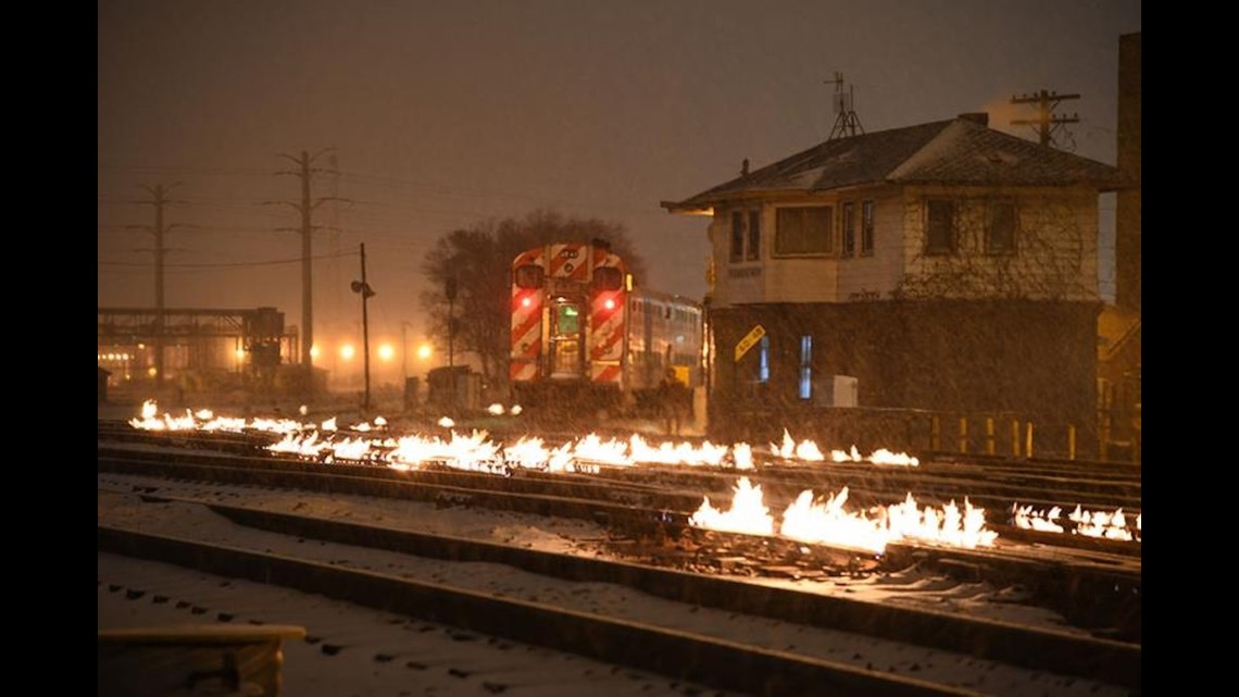 When It’s This Cold, Chicago Sets Its Train Tracks on Fire | wnep.com