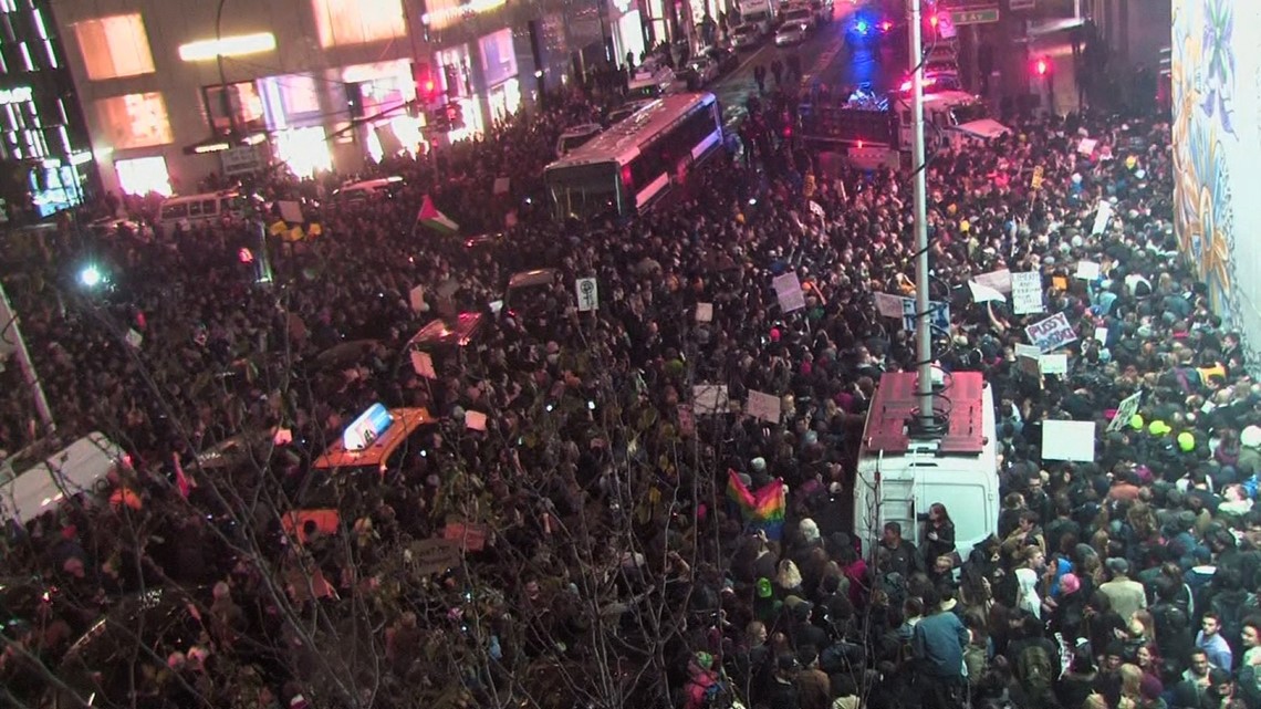 Thousands of Anti-Trump Protesters Fill the Streets in Cities Across ...