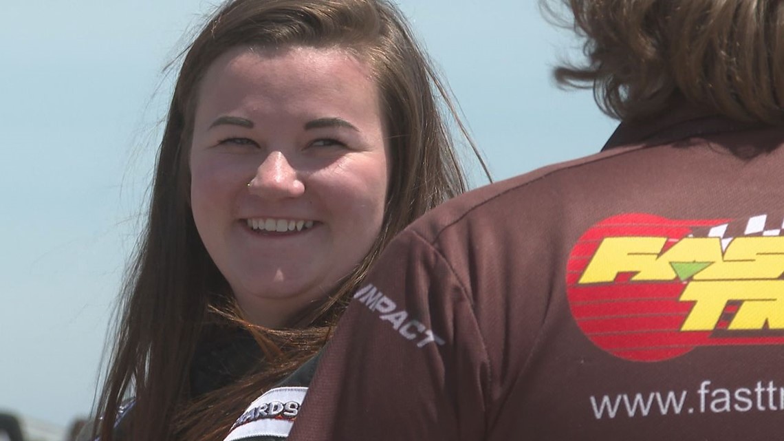 Stephanie Moyer's Instagram, Twitter & Facebook on IDCrawl