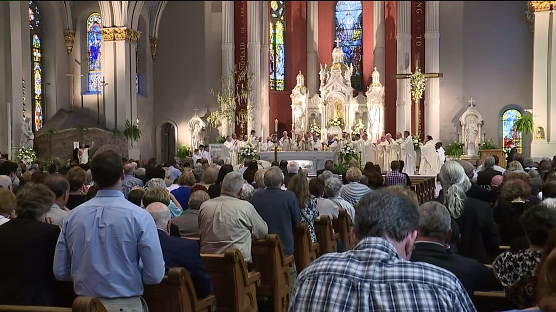 Well-Known Priest Laid to Rest | wnep.com
