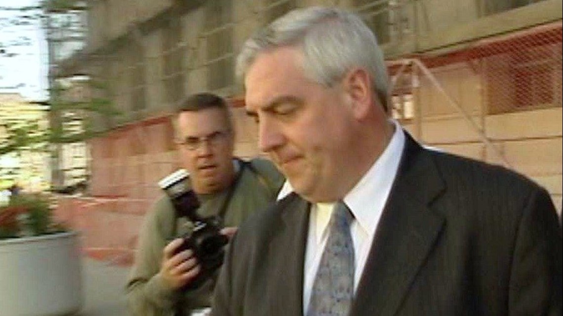 Robert Mericle Reports to Prison | wnep.com
