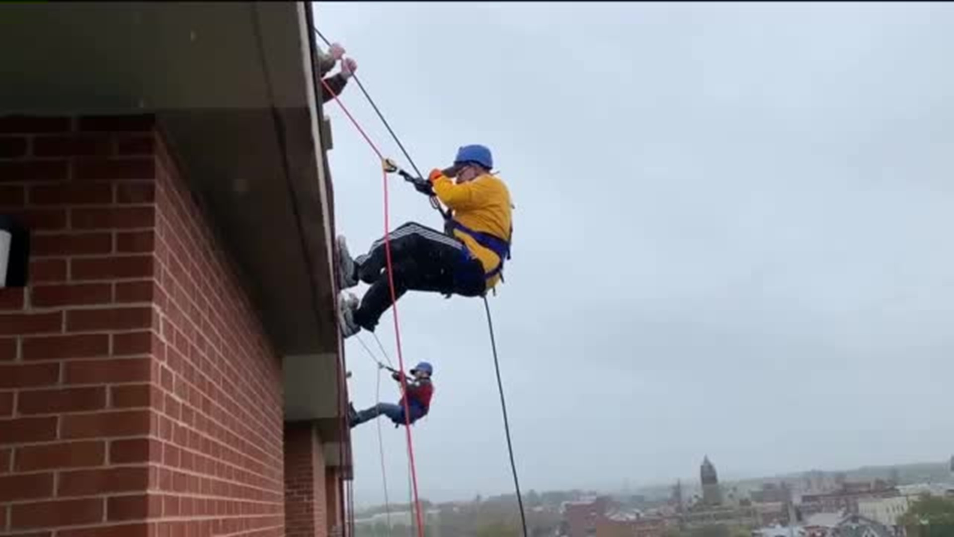 Rappelling off a High Rise | wnep.com