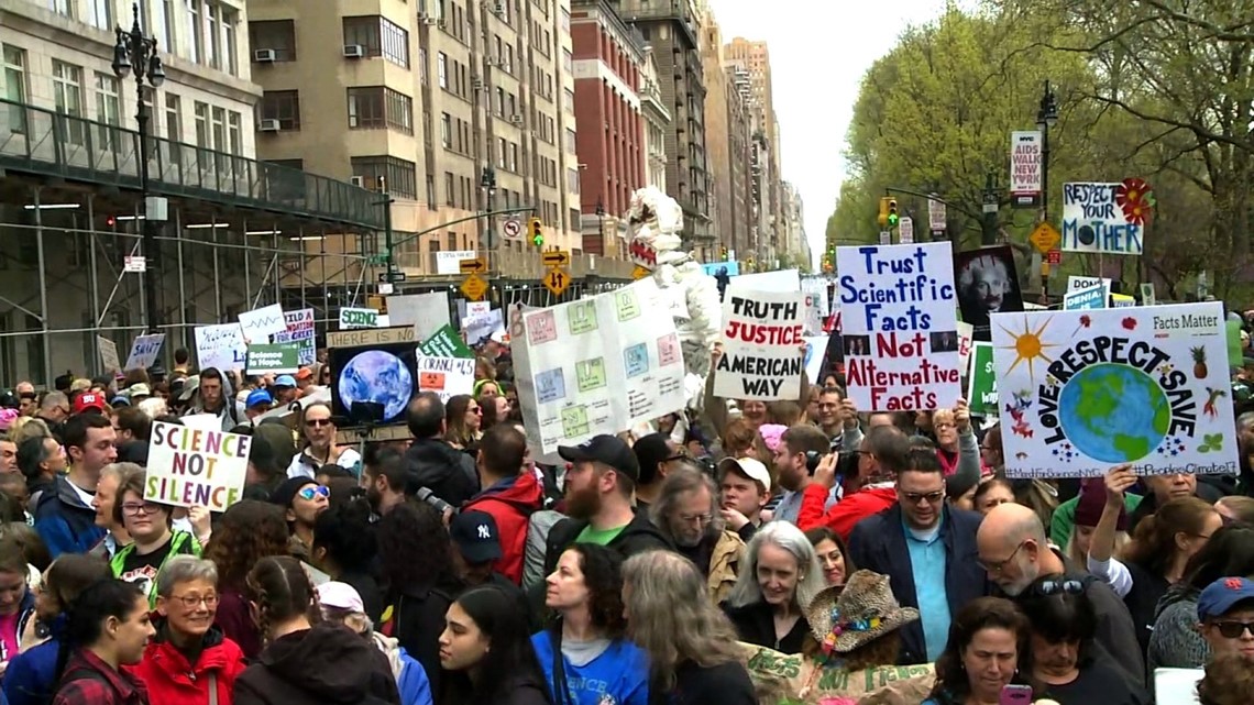 March for Science: Protesters gather worldwide to support ‘evidence ...