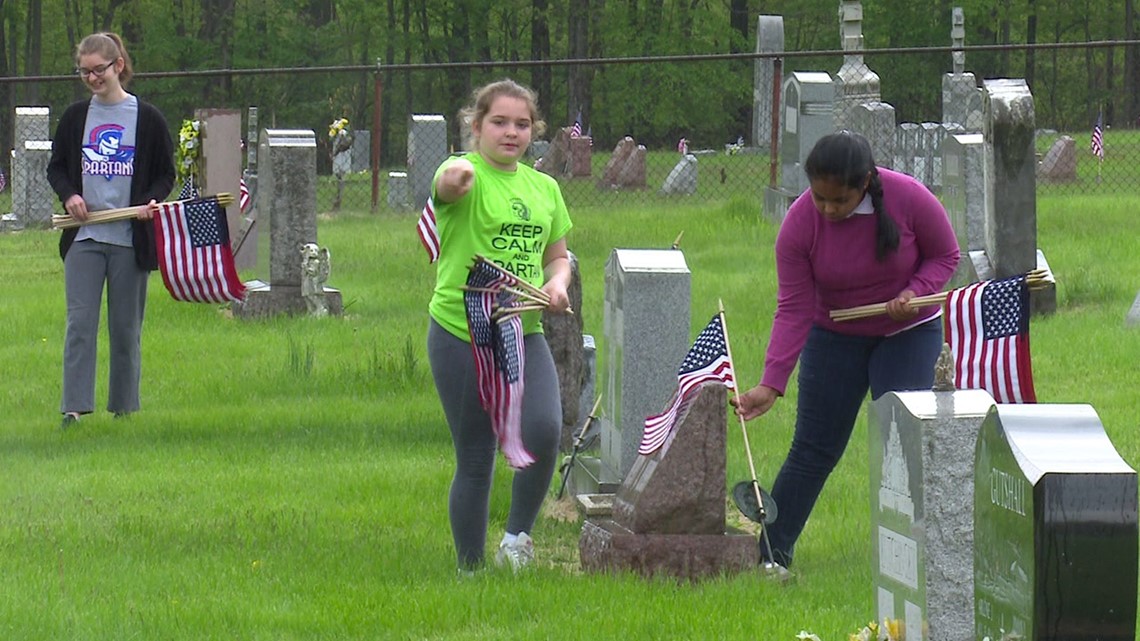 Elementary School Students Help Beautify Cemeteries for Memorial Day ...