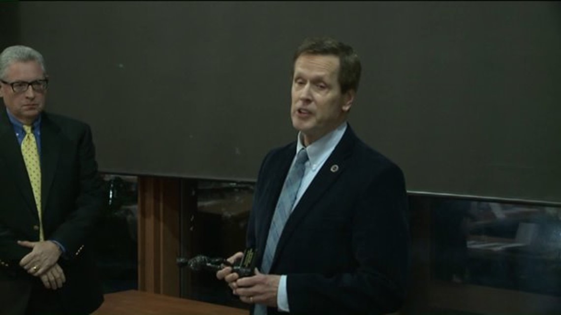 Boy Scouts Honor Tom Clark | wnep.com