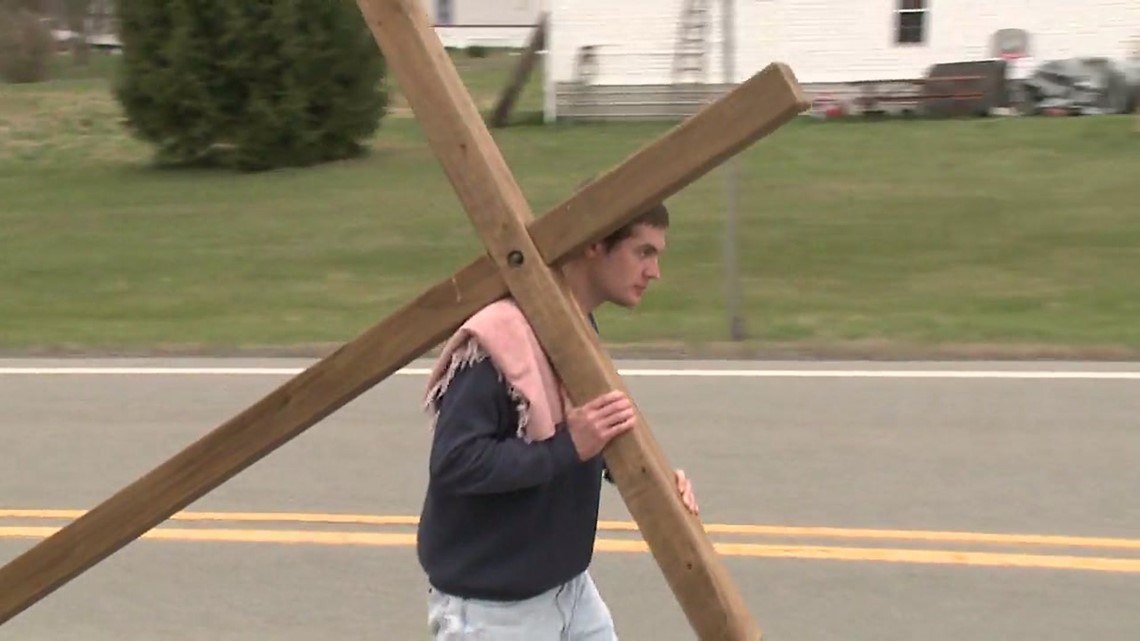 Men Participate in Cross Walk on Good Friday | wnep.com