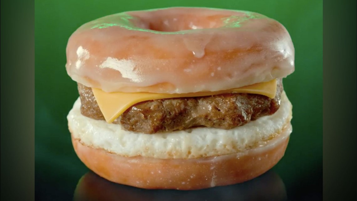Snoop Dogg, Dunkin’ Beyond Sausage Sandwich Collaboration Has Donut Bun ...