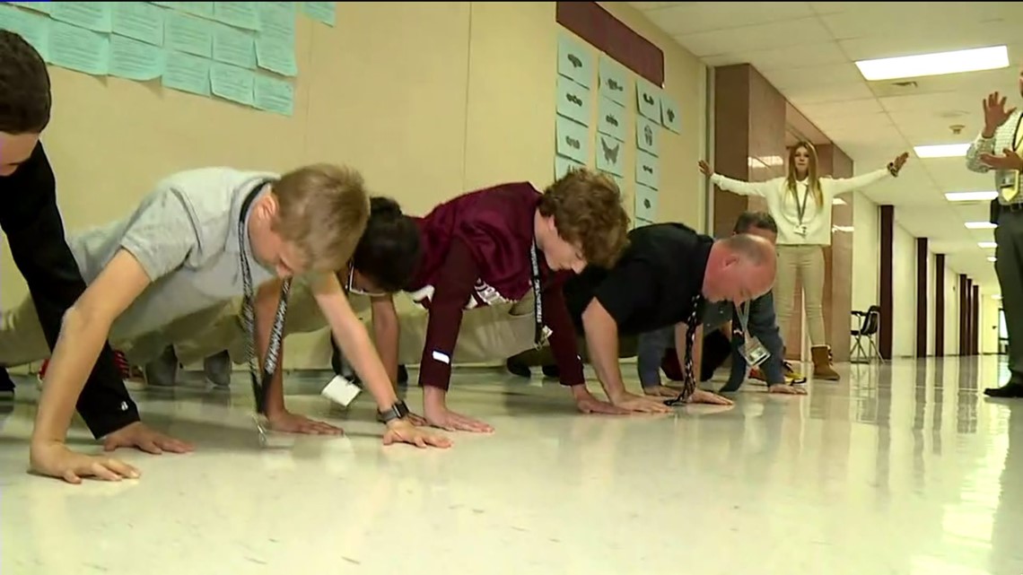 Students Participate in Push-Up Challenge for Veterans | wnep.com