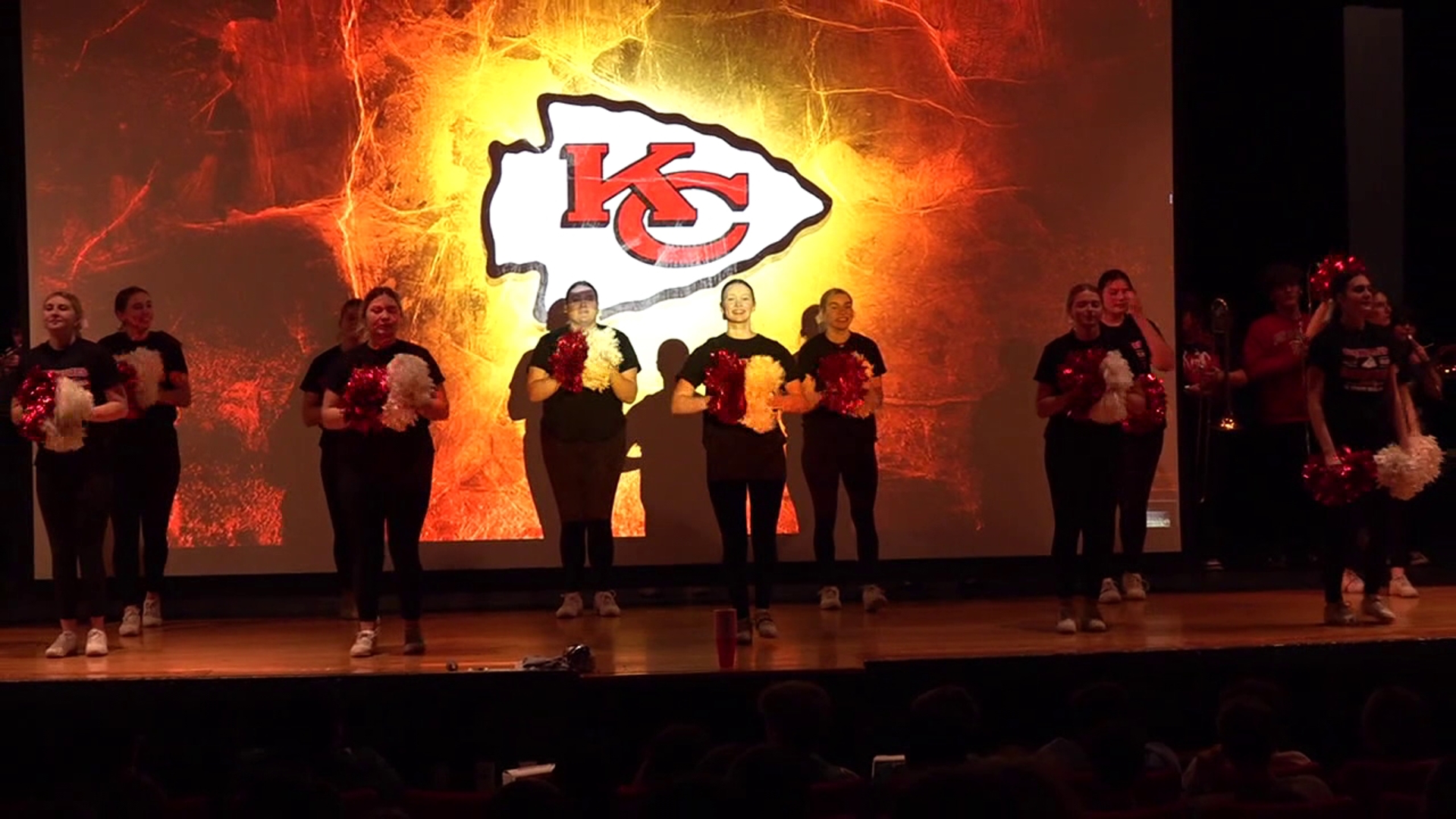 Mount Carmel Area rallies for Brett Veach ahead of Super Bowl | wnep.com