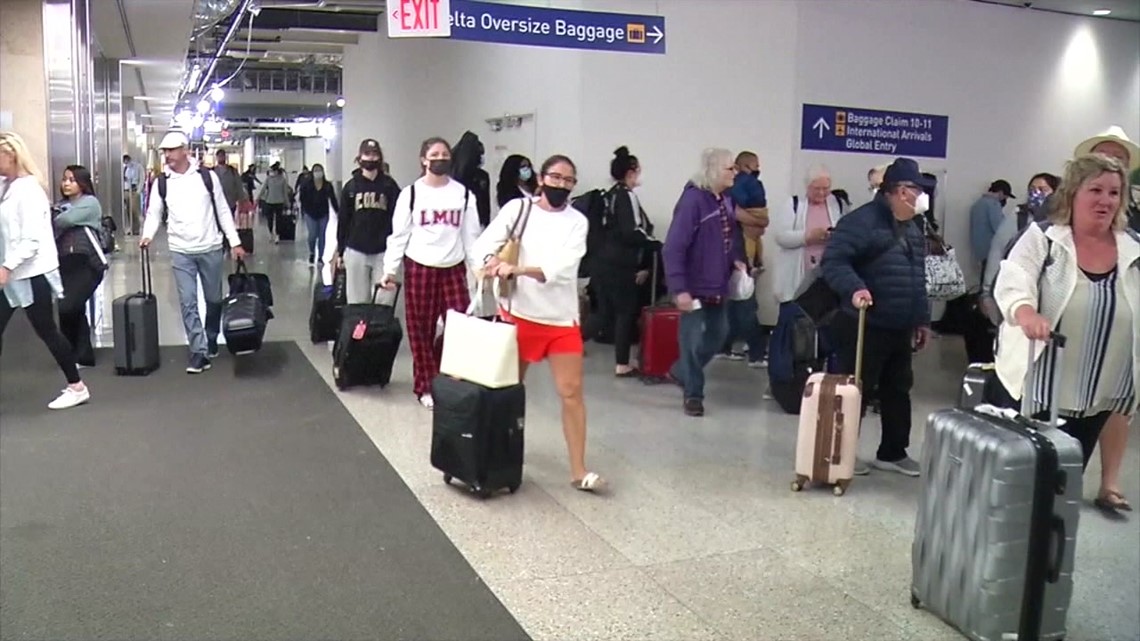 End Of Mask Mandate Gets Mixed Reaction From Travelers From Wnep