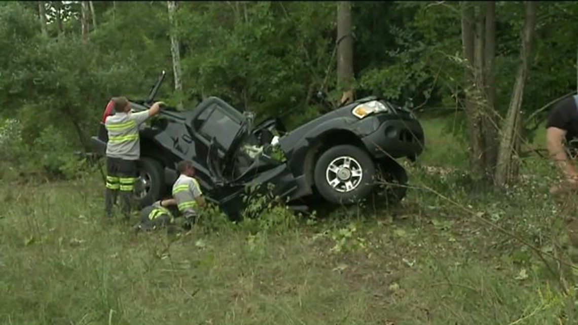 One Dead, One Hurt in Pickup Truck Crash | wnep.com