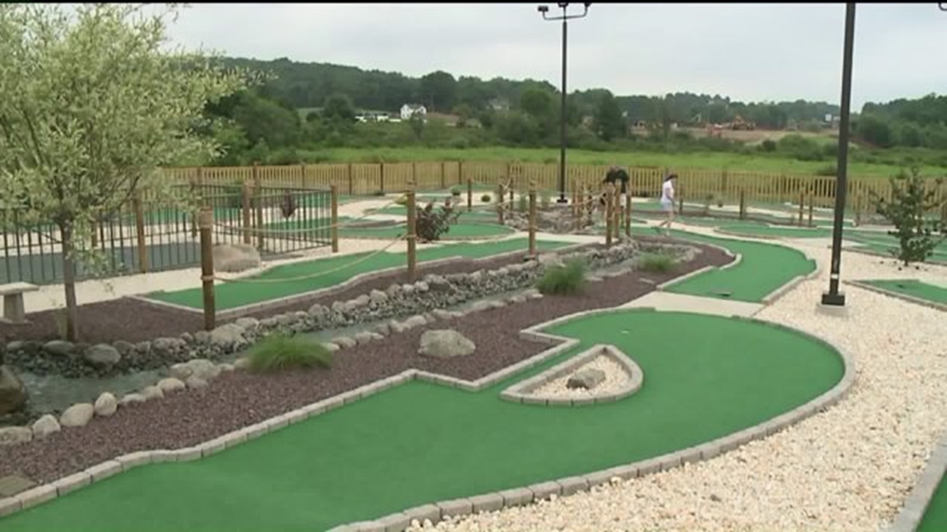 New Poconos Mini Golf Course Accessible to Everyone | wnep.com