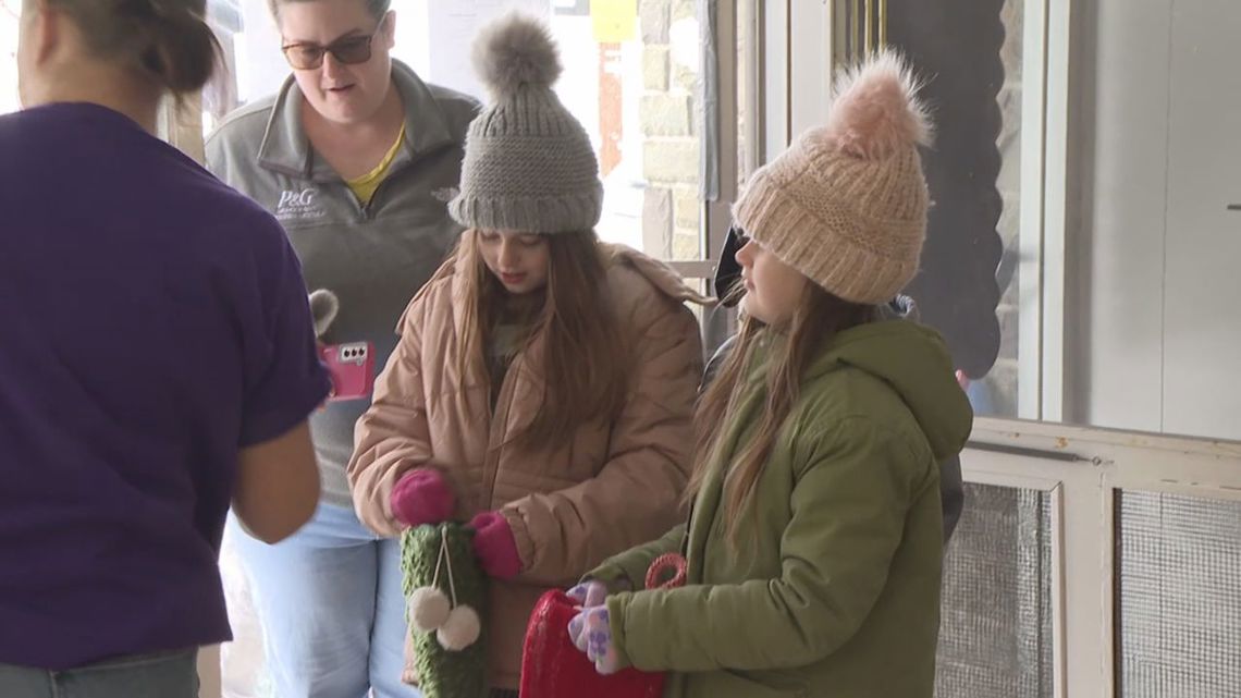 Hometown Christmas Stocking Stuffer event in Luzerne | wnep.com