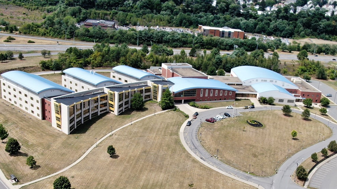 Reaction to armed guards in Scranton schools | wnep.com