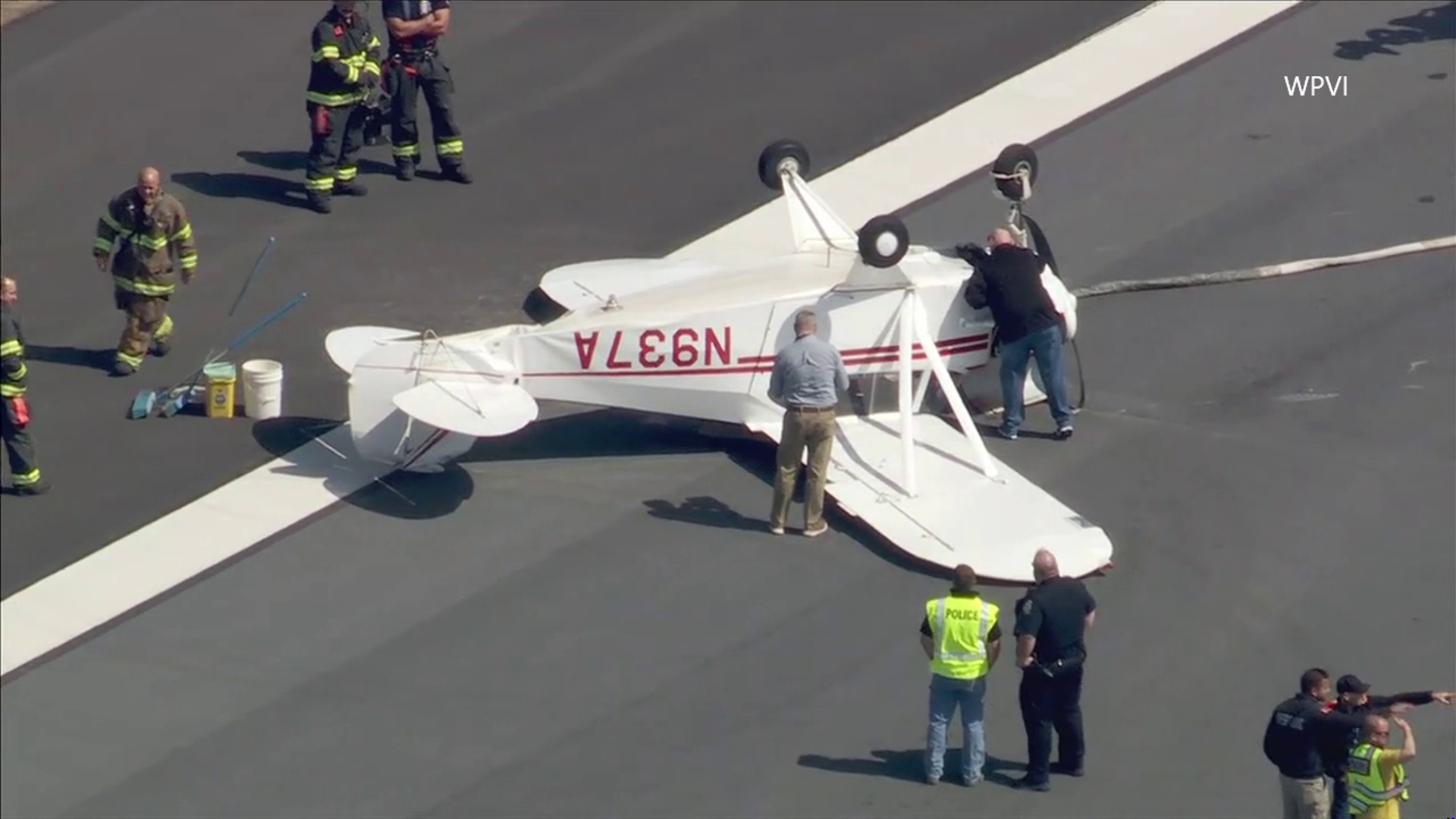Small plane overturns at Lehigh Valley International Airport | wnep.com