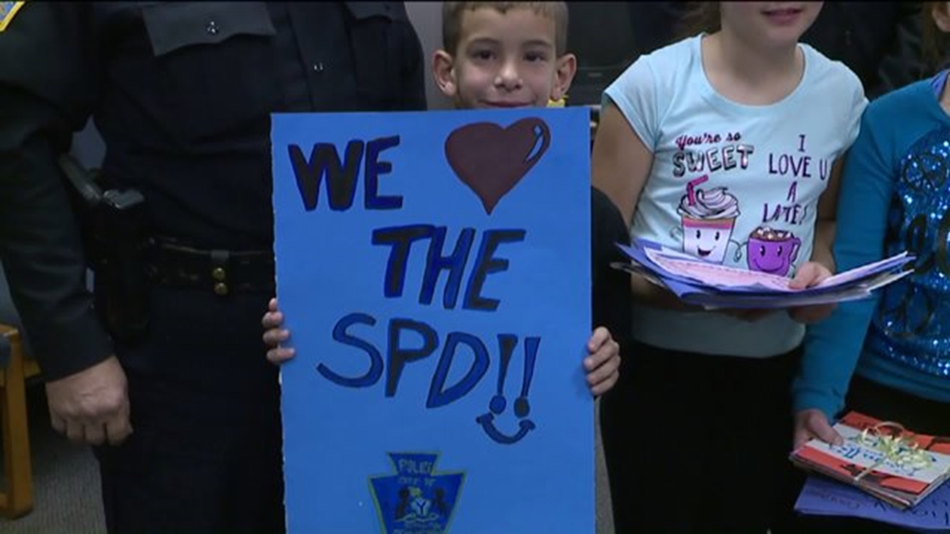 Young Students Honor Scranton Police | wnep.com