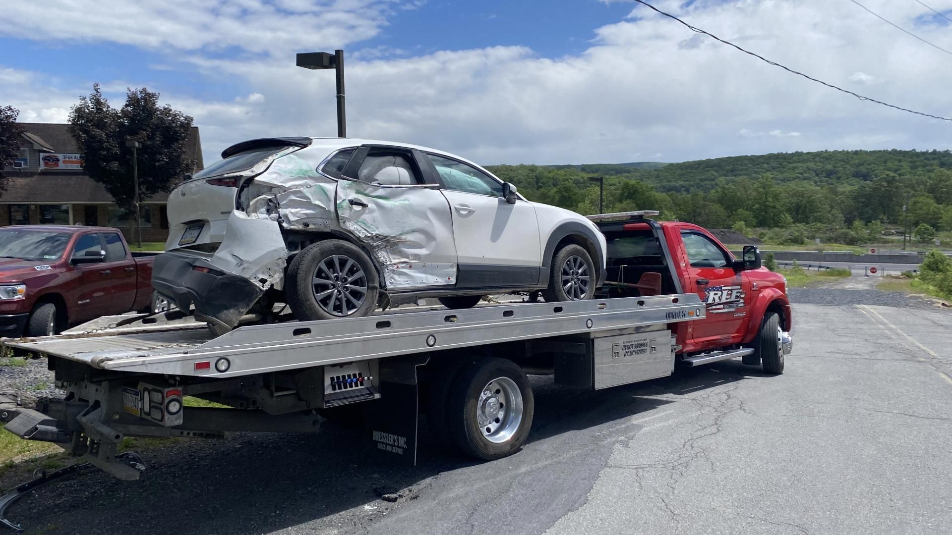 Dump truck overturns in Route 209 crash near Snydersville | wnep.com