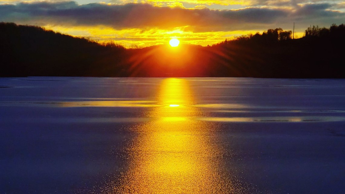 Looking for sunshine in the PhotoLink Library | wnep.com