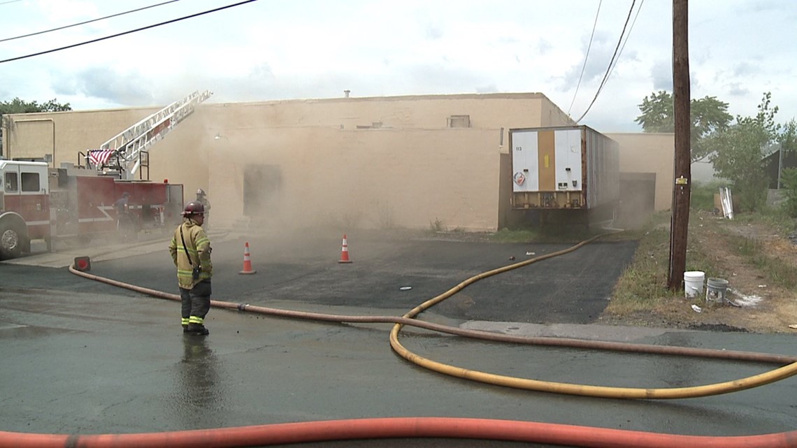 Smoky Fire Hits Vacant Warehouse | wnep.com