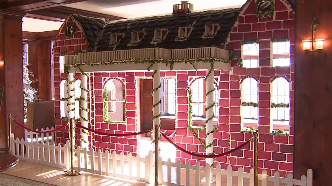 Skytop Lodge unveils annual life-sized gingerbread house with old-time ...