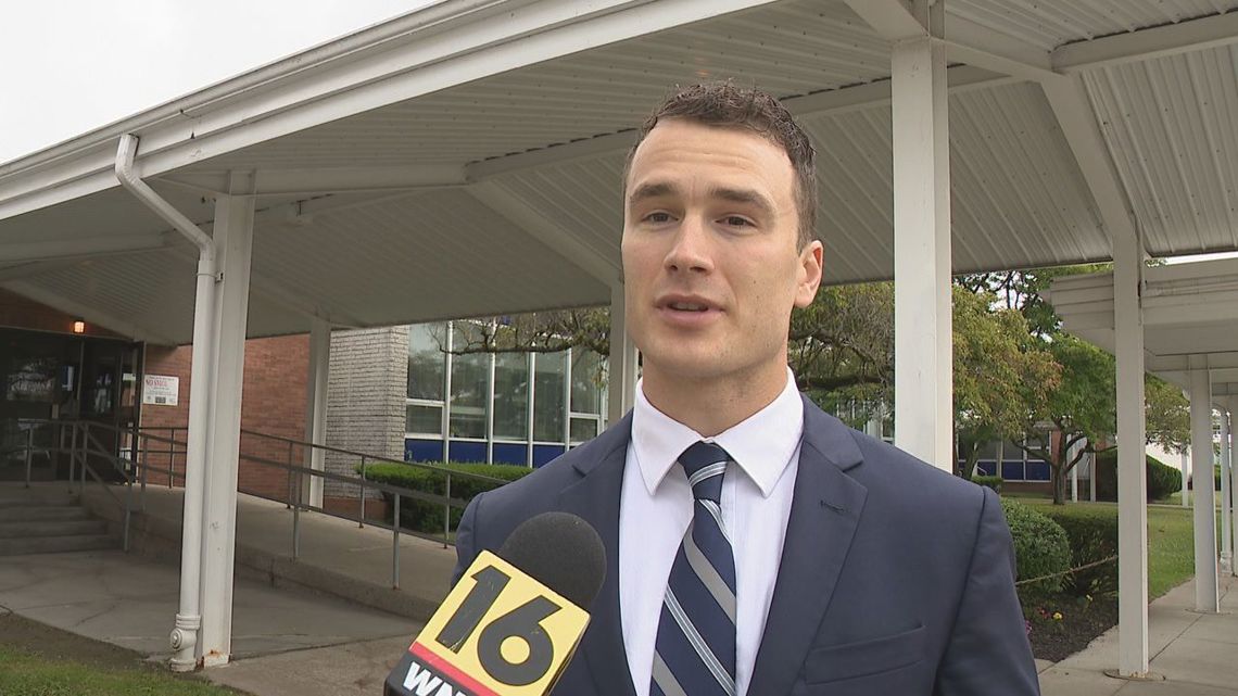 Show Begins His Coaching Career With The Comets | wnep.com